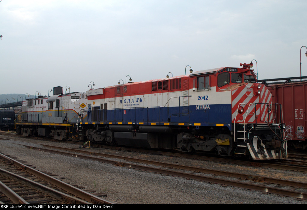 MHWA M420W 2042 and FL RS11 1804